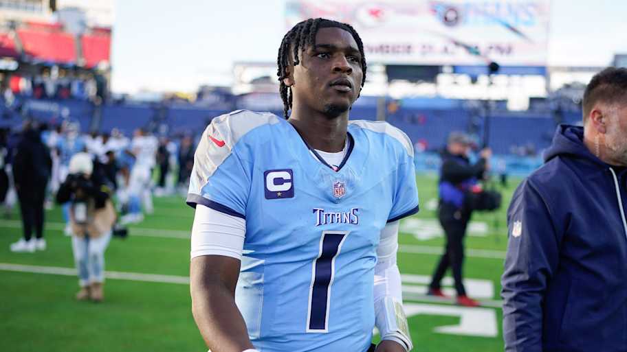 Titans' Cam Ward Gets First NFL Meeting With Shedeur Sanders
