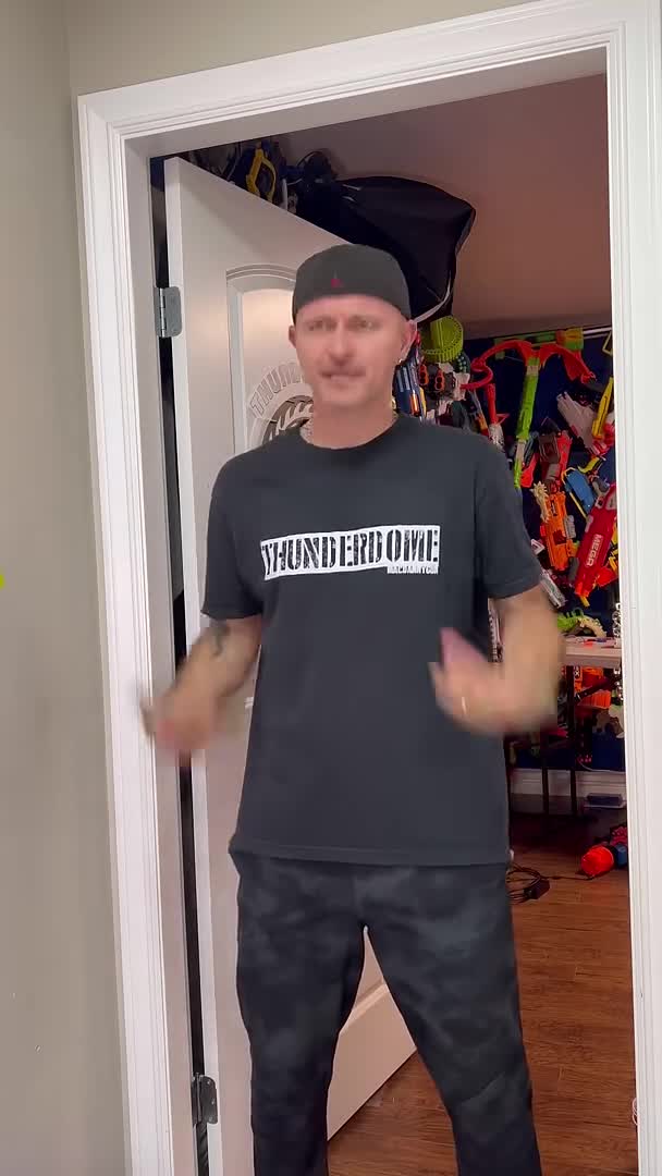 Nerf war clones: Big gun!