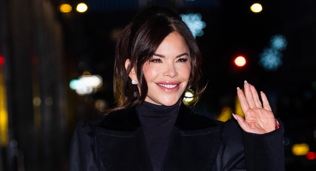 Lauren Sánchez Bezos Defrosts the ‘Cold Girl Makeup' Trend in New York City