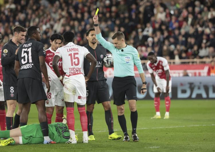 Ligue 1. Le directeur de l’arbitrage admet l’erreur de Clément Turpin ...