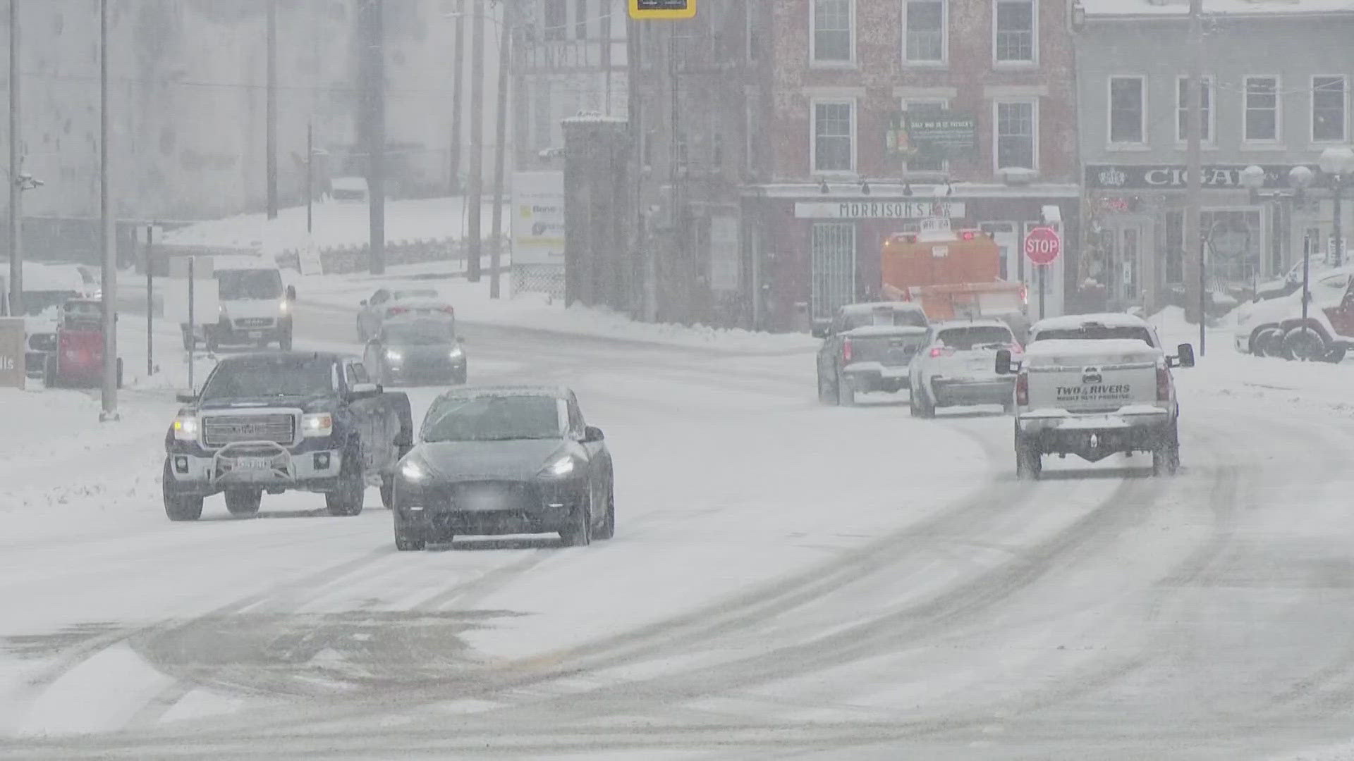 Illinois roads improving after snow as treatment chemicals are deployed