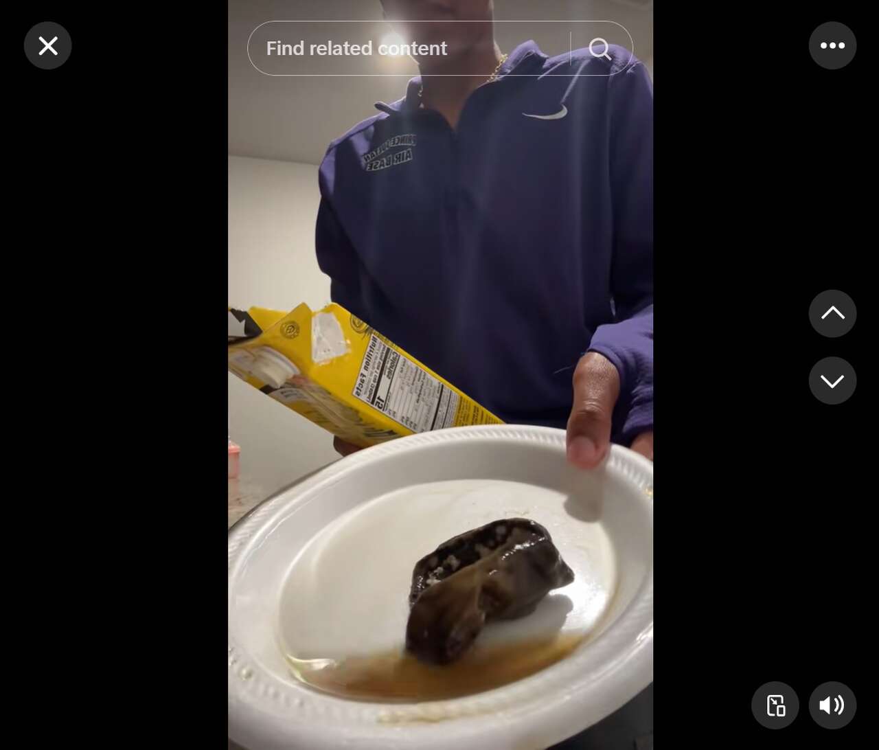 Mold mass in H-E-B chicken broth? H-E-B responds to woman's viral video.