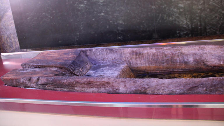 16 ancient canoes found under a Wisconsin lake, some older than pyramids