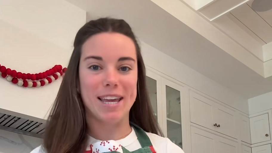 Drake Maye’s wife Ann bakes Patriots-themed cookies for MNF Giants game