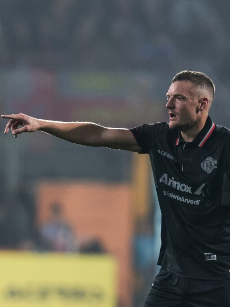 Colpaccio della Cremonese al Dall'Ara: 3-1 al Bologna nel segno di Vardy