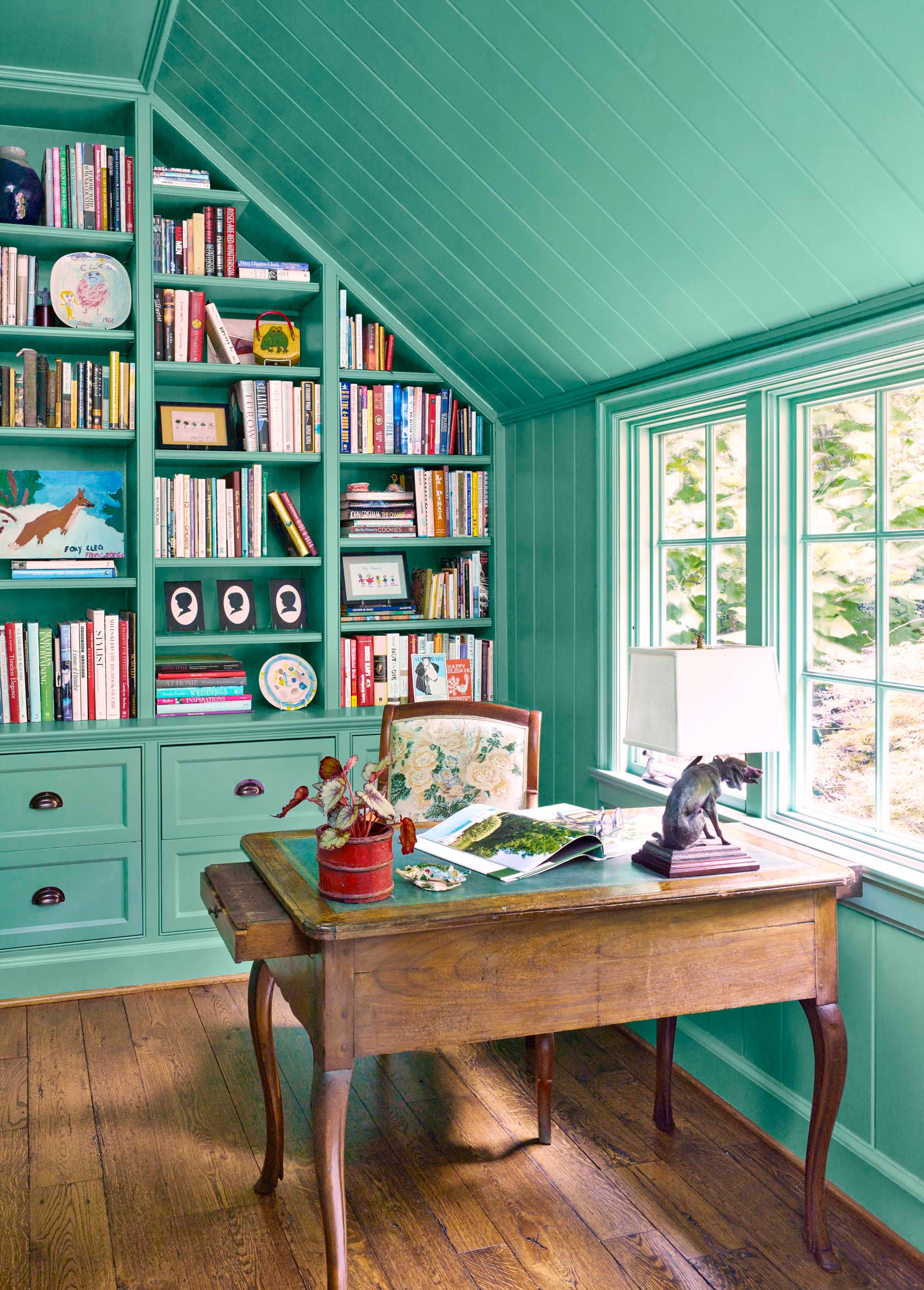 35 Built-In Bookcase Ideas to Make Any Room Feel Custom