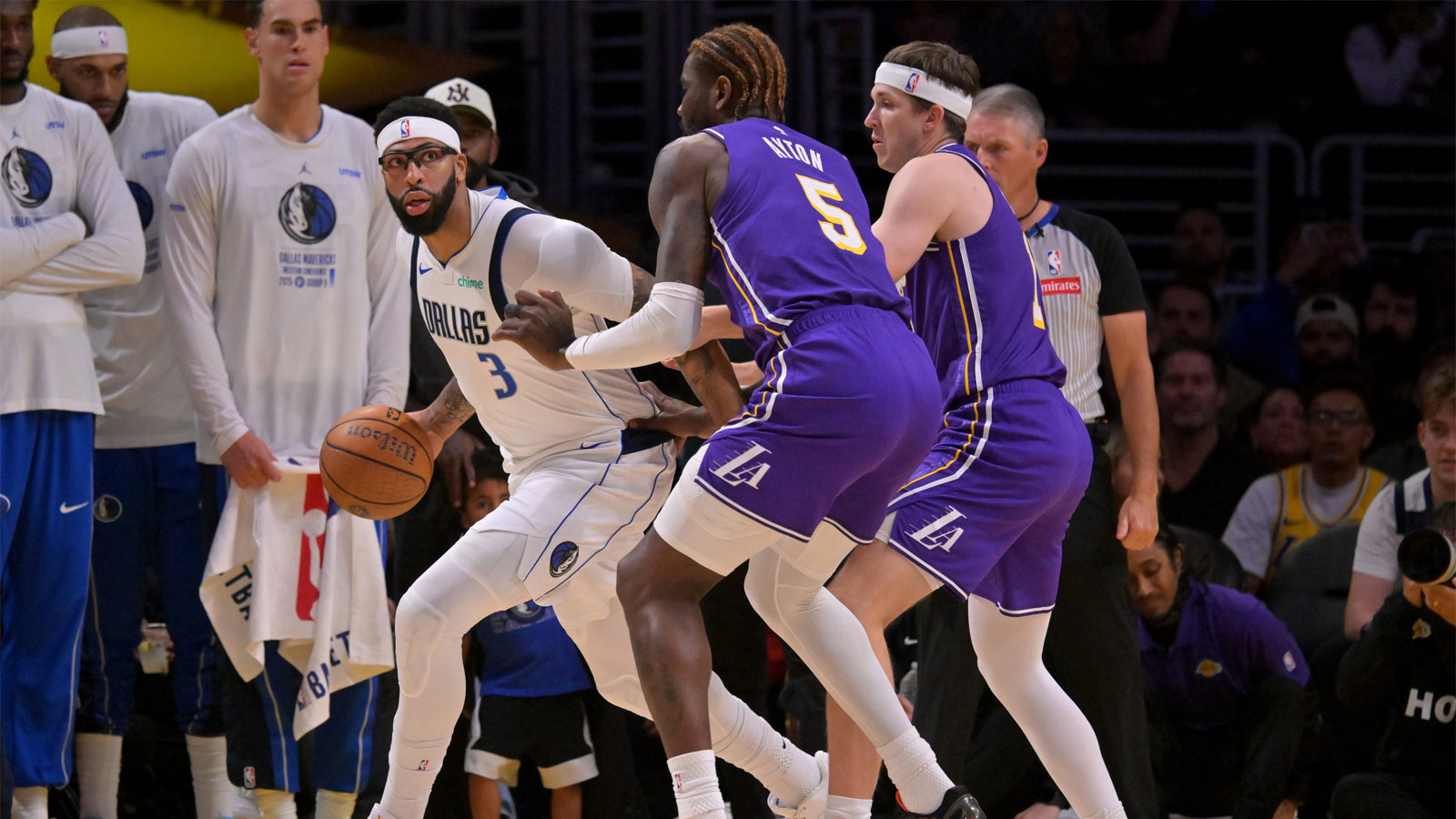 Lakers’ Austin Reaves, DeAndre Ayton’s ‘Stand By Me’ shenanigans show ...