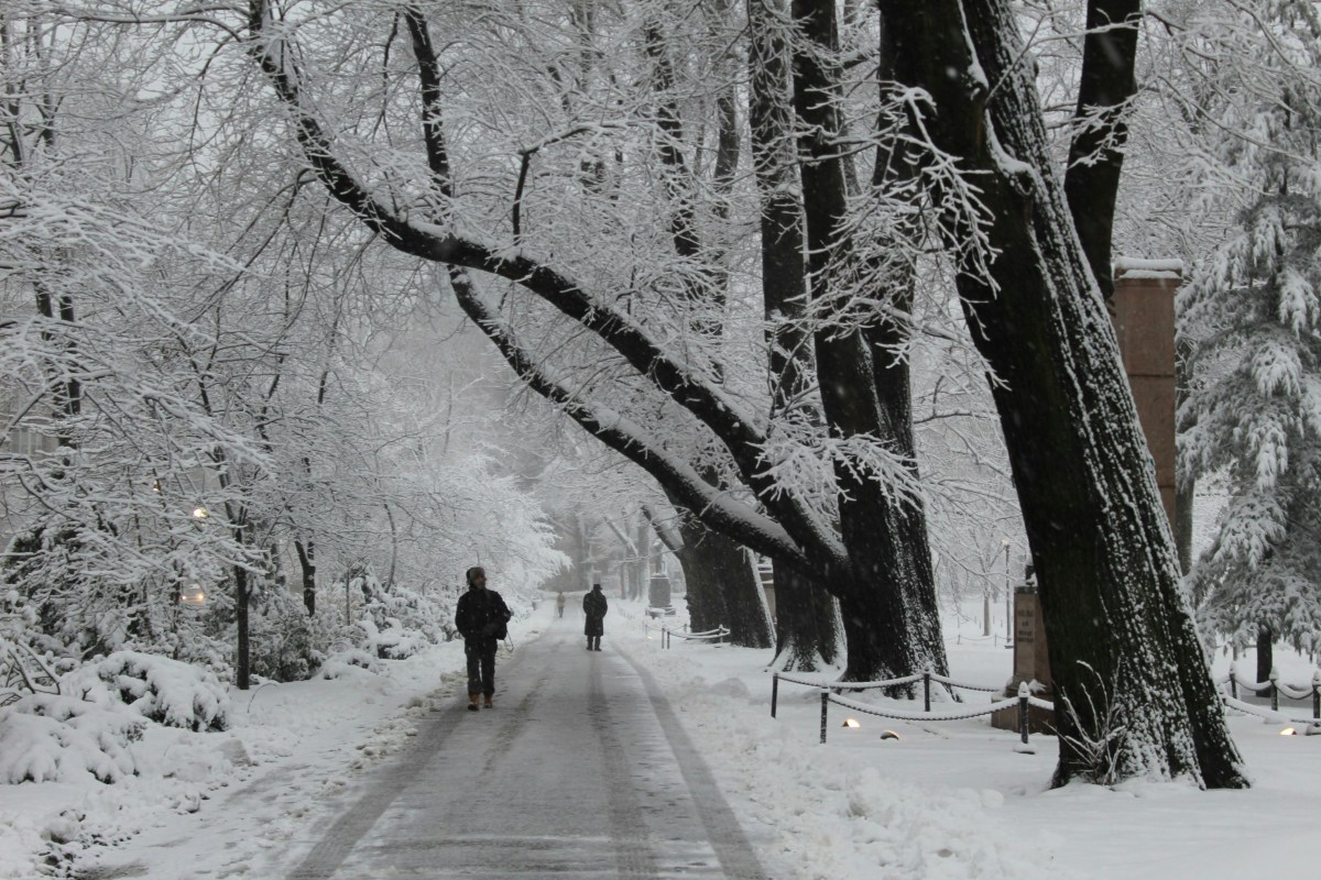 Christmas travel across the US could be disrupted by major storm