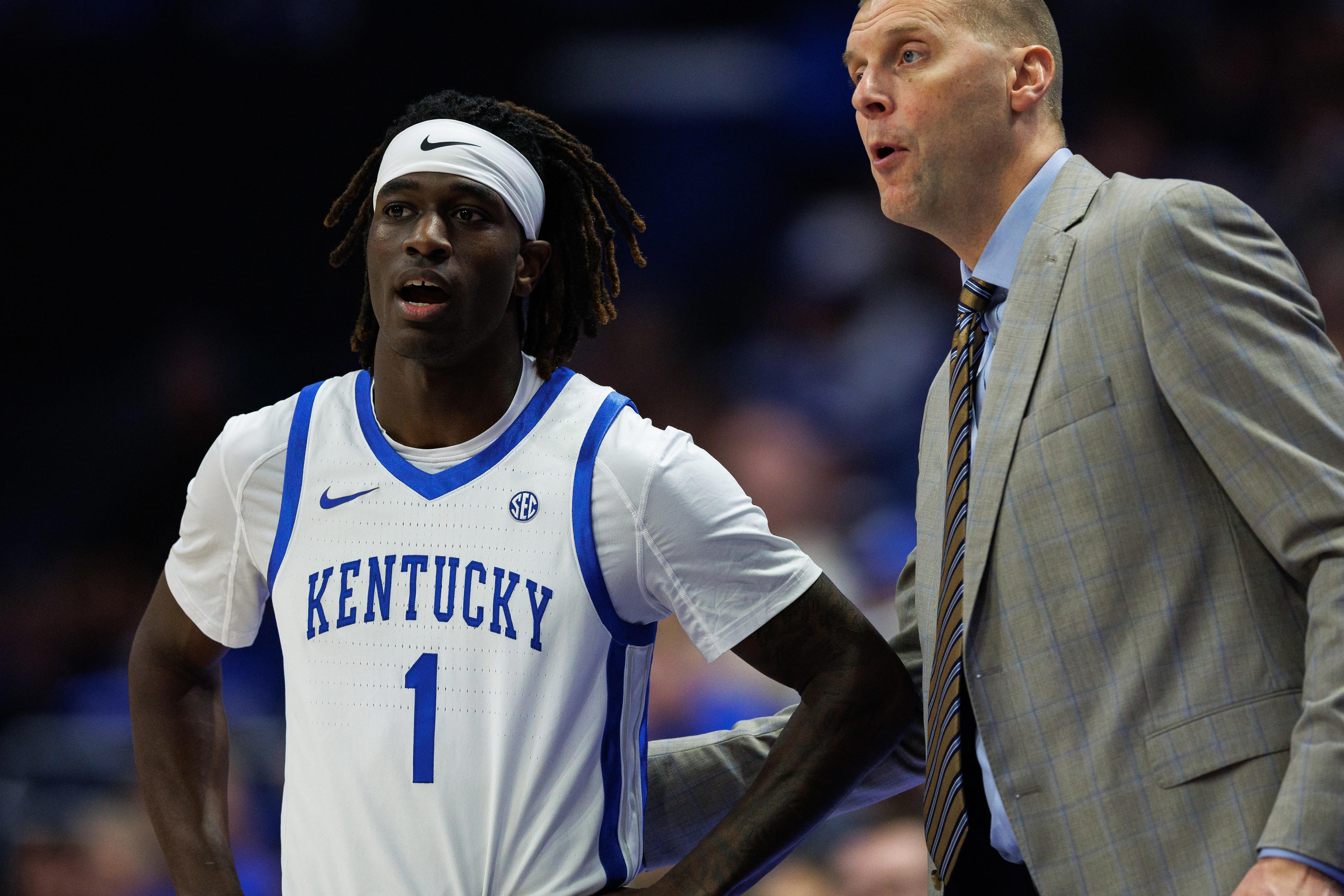 Kentucky basketball stands pat in new USA TODAY Sports Coaches Poll