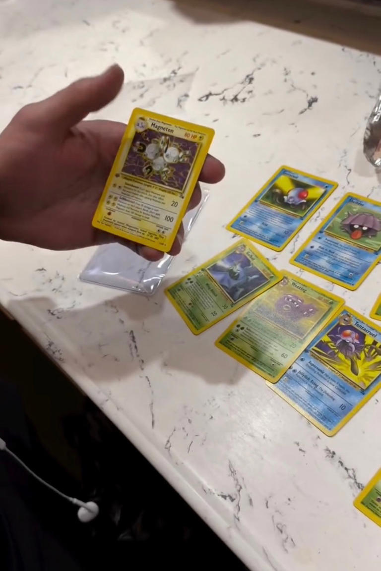 George Kittle rips rare Pokémon pack after 49ers’ blowout win: ‘That ...