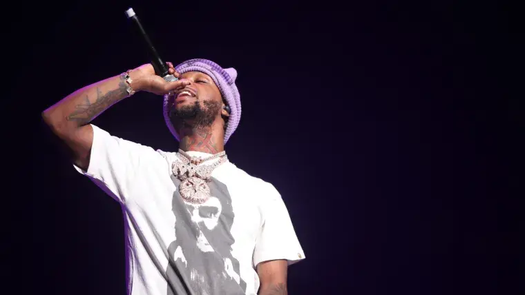 Famous 25-year old rapper Toosii commits to play college football for ...