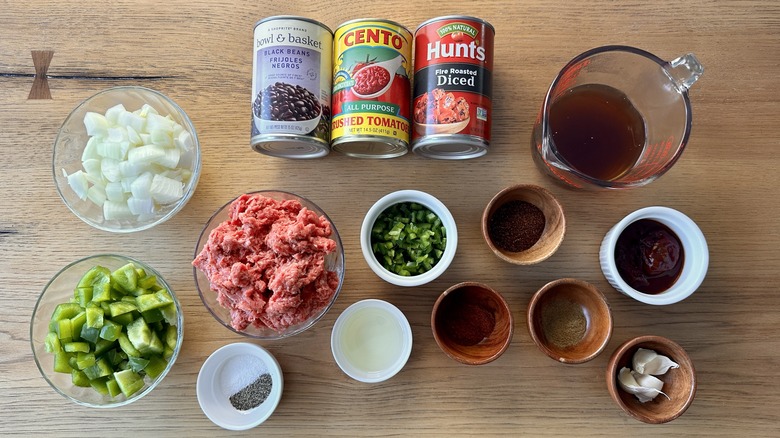 Spicy Slow Cooker Beef Chili Recipe
