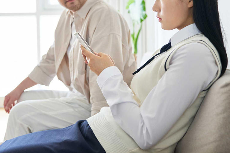 Dad Struggles to Find Things to Talk About with His Teen Girls. Now, He's Worried He's 'Losing' Them