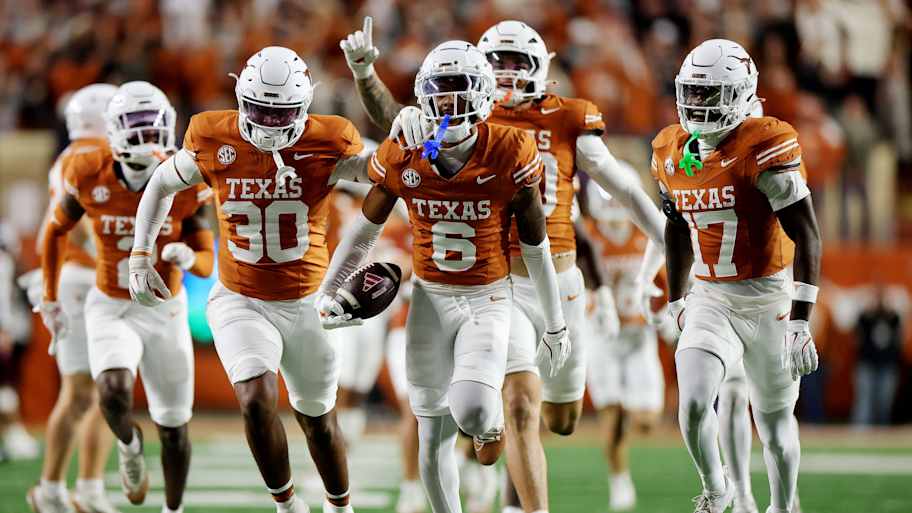 Latest CFP prediction results in heartbreak for Texas football and Sark