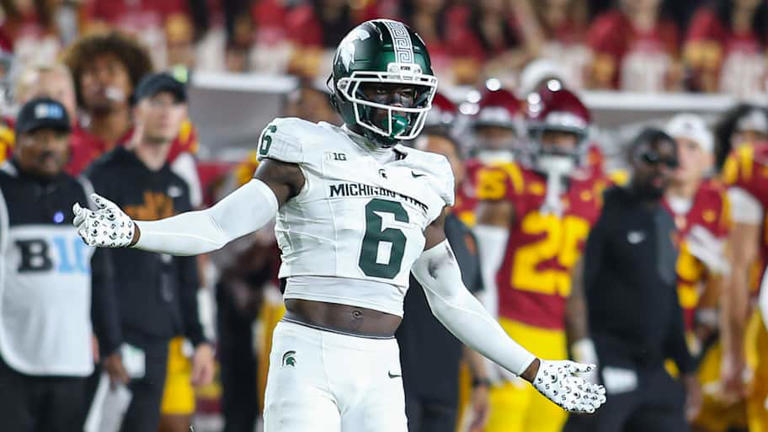 Top Michigan State WR Announces Entry into Transfer Portal