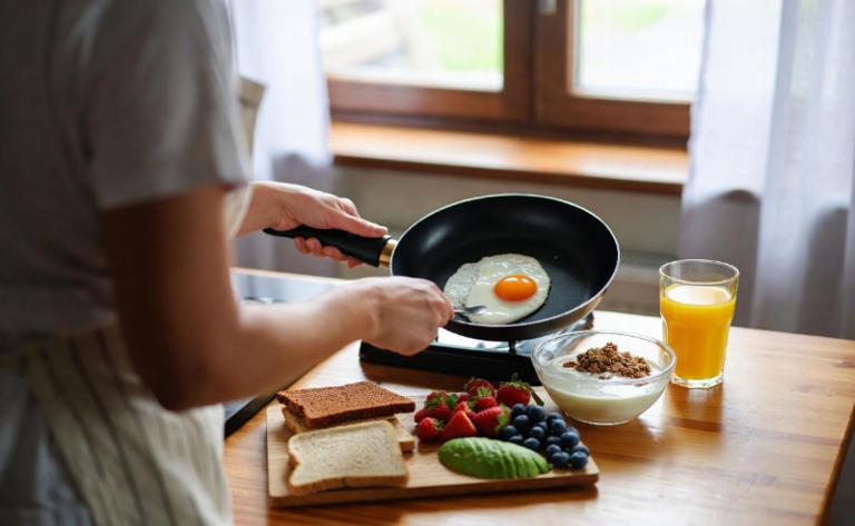 How to Fuel a Long Life: Breakfasts and Expert Principles for Greater ...