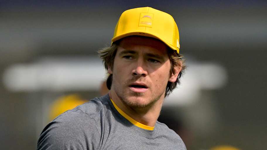 3 Reasons Justin Herbert Can Bounce Back Stronger From Injury