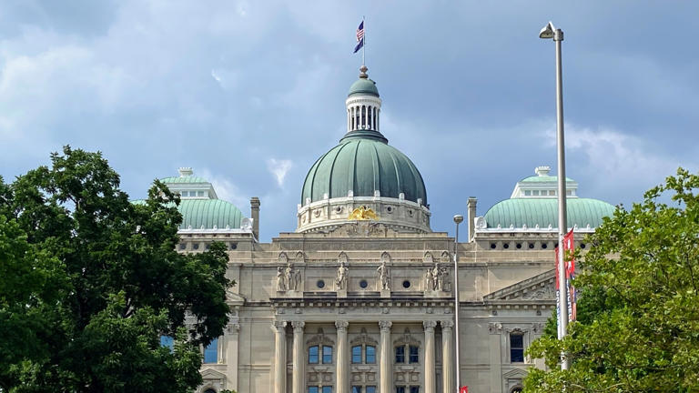 Indiana Republicans unveil congressional map that targets Hoosier State ...