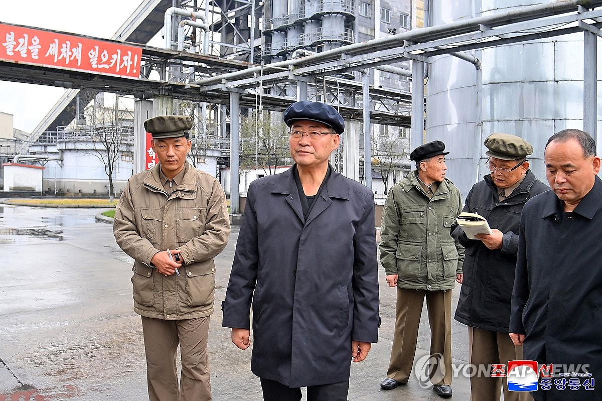 N.K. premier's field survey