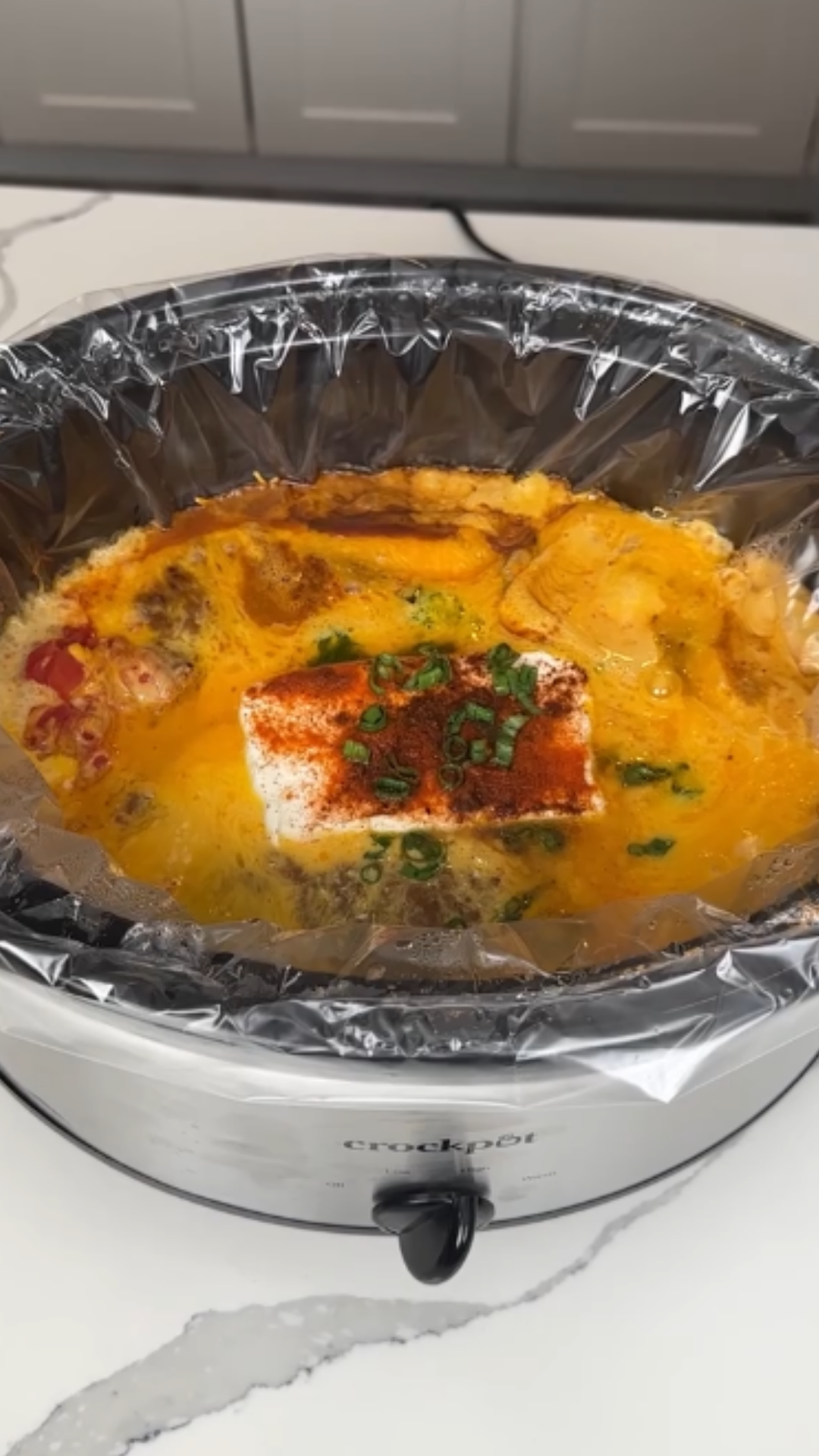 Crockpot Chili Cheese Dip Recipe