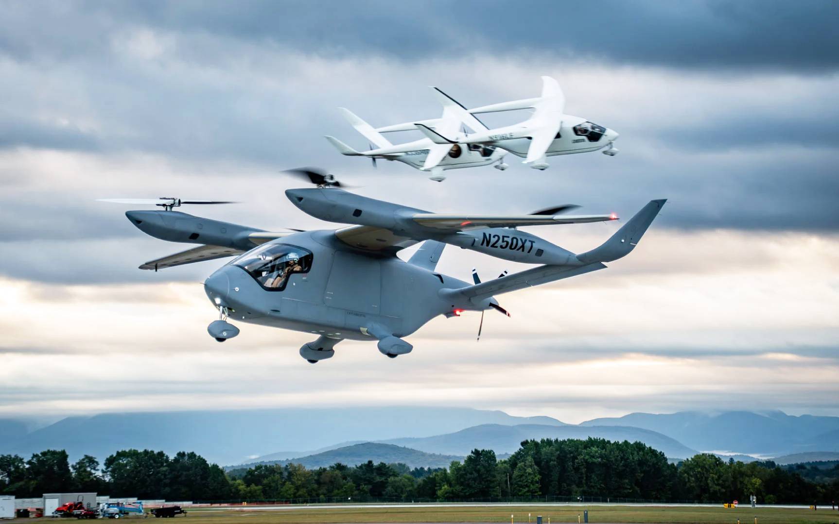 Electric plane maker dubbed ‘young Tesla’ wins over analysts