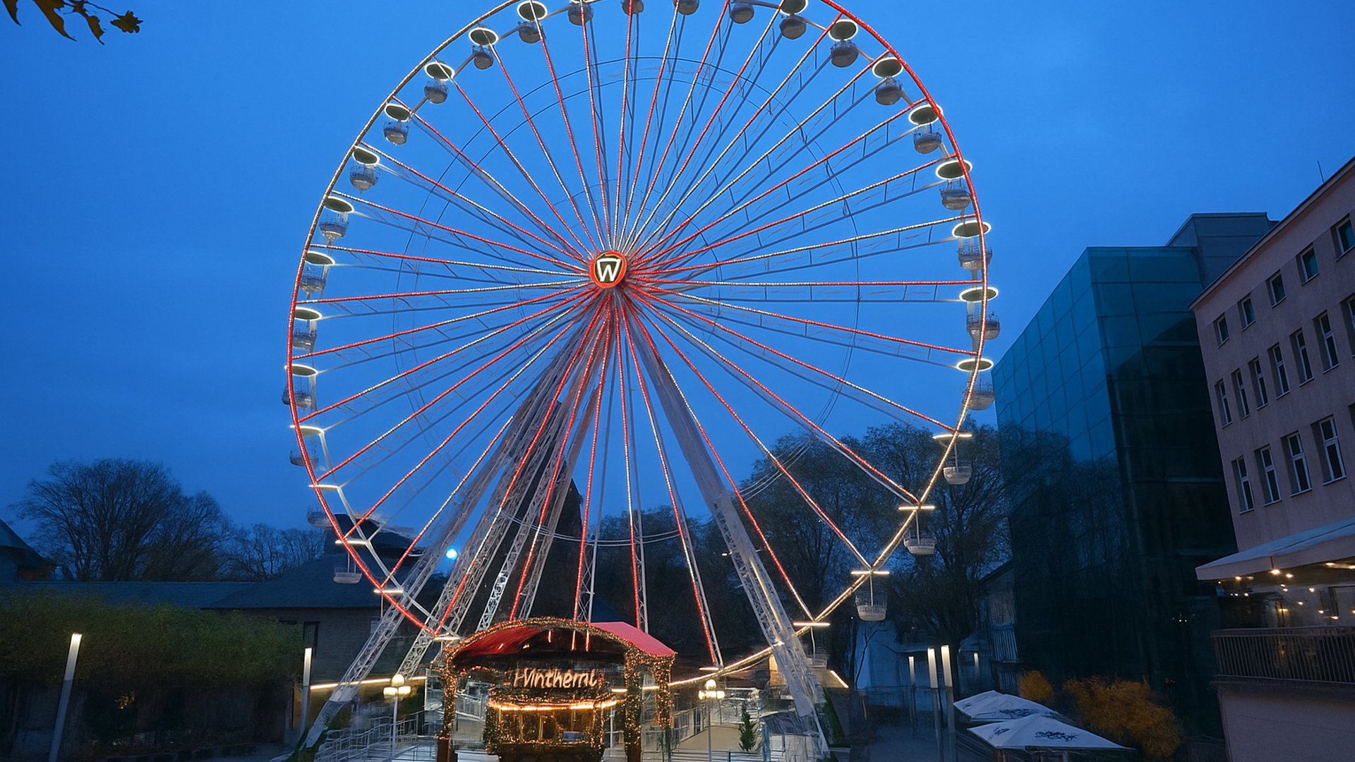 Essen Christmas Market: Festive Stalls and Night Lights (4K)