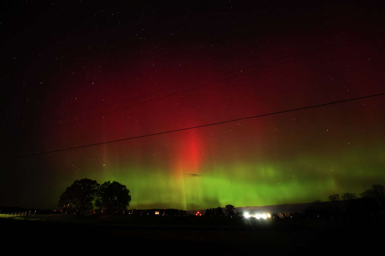 Multiple sunspots rotate into view, raising U.S. northern lights odds ...