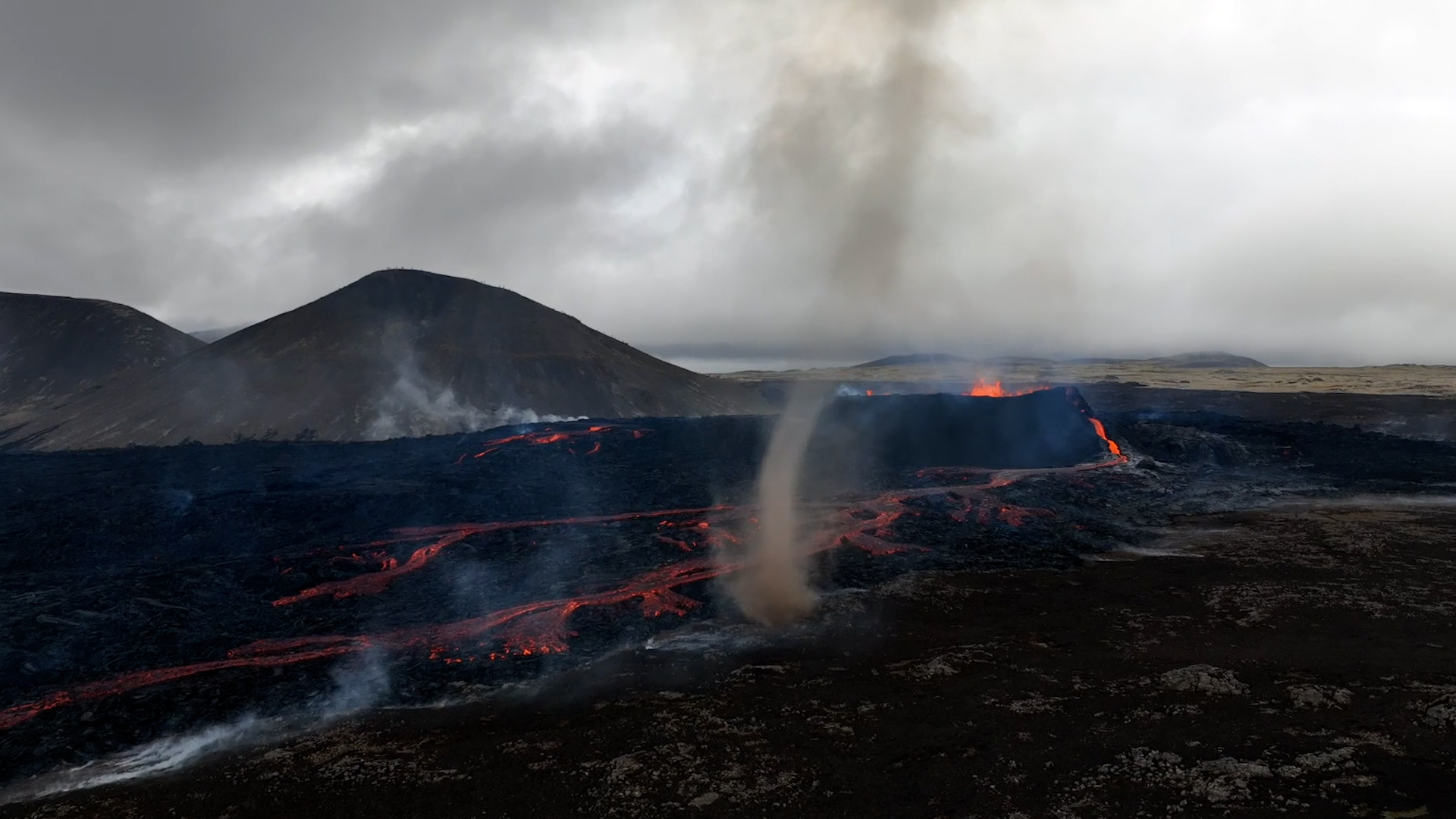 Islands Litli-Hrutur-vulkan med drönare, del 1
