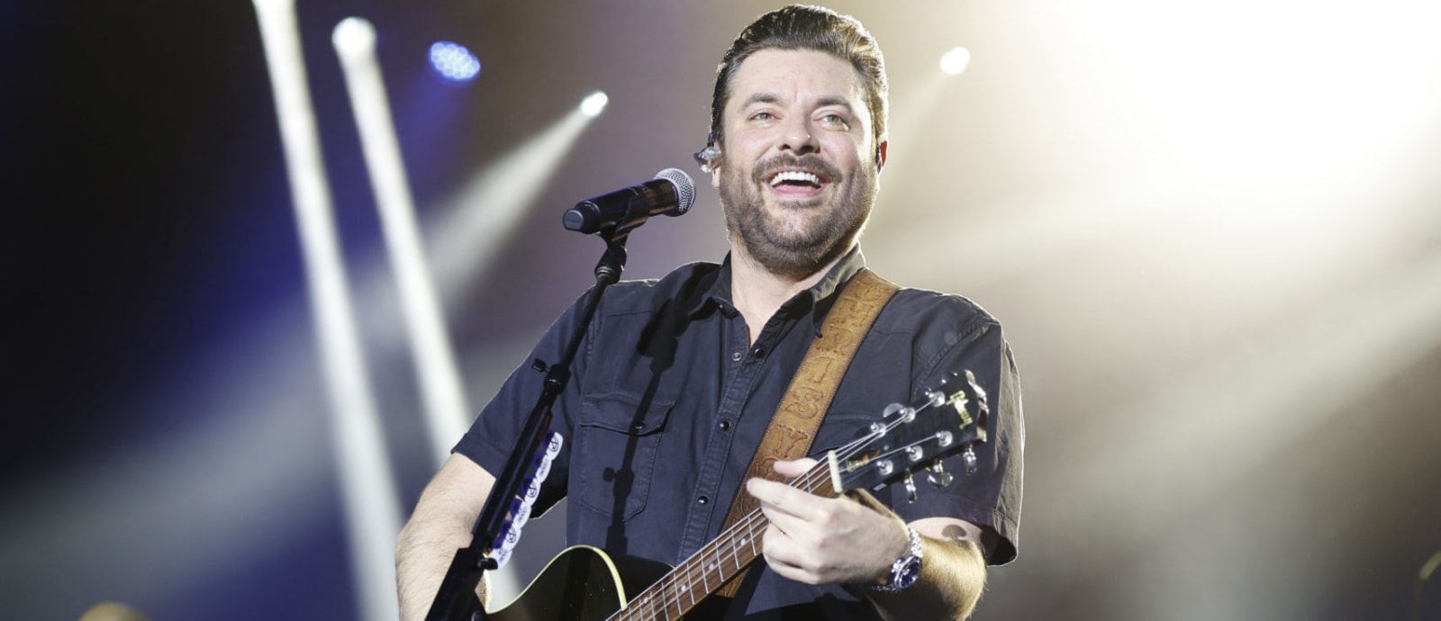 Country Singer Chris Young Forfeits Paycheck In Heartwarming Gesture To ...