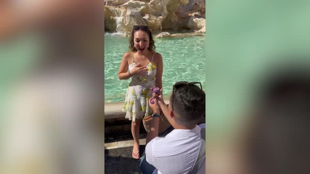 Surprise proposal follows woman's wish at Trevi Fountain