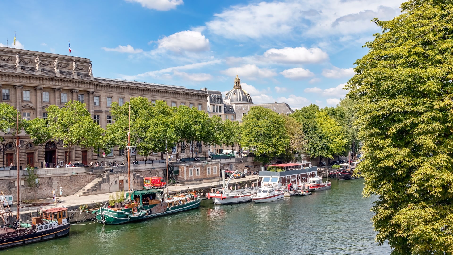 This Parisian restaurant has been voted the best restaurant in the ...
