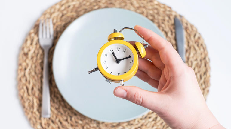 Why Timing Your Meals Could Change How You Feel