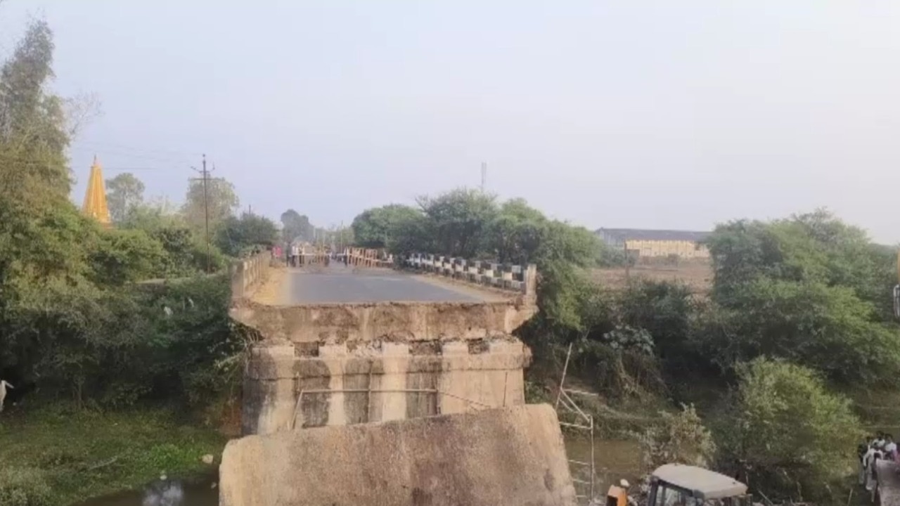 1 dead as bridge collapses during repairs in Madhya Pradesh's Raisen