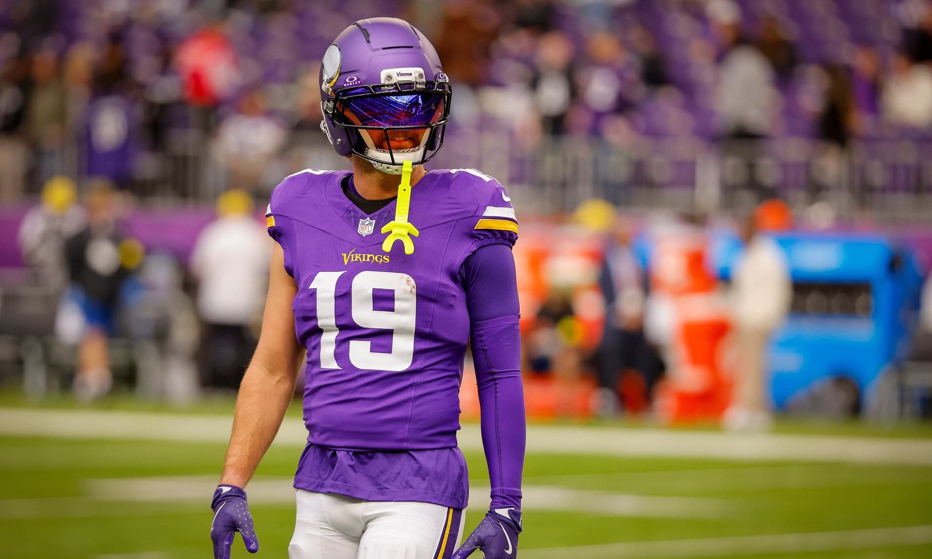 Vikings release 'all-time great' wide receiver at his own request in ...
