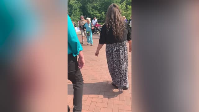 Heart recipient reunites with mother of her life-saving donor in ...
