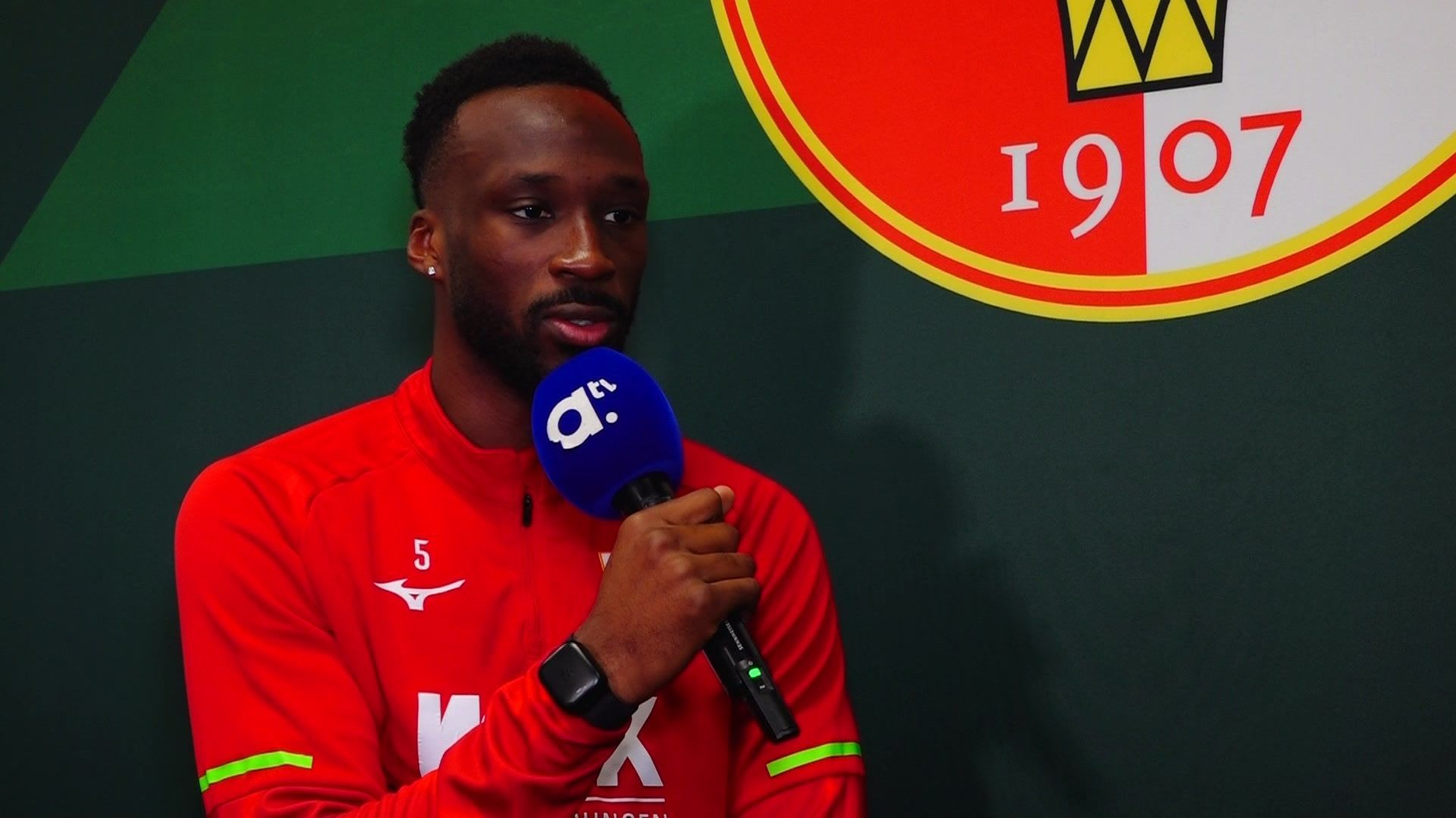 "Ein schweres Spiel gegen einen starken Gegner": FCA-Verteidiger ...