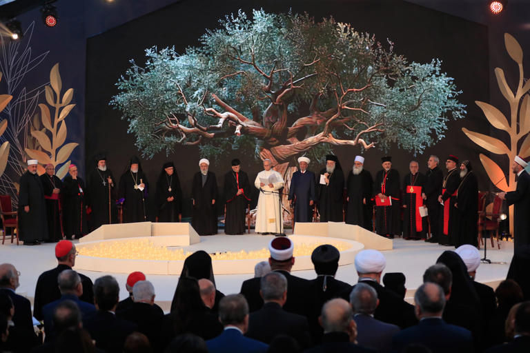Pope in Lebanon asks for 'divine gift of peace' alongside country's ...