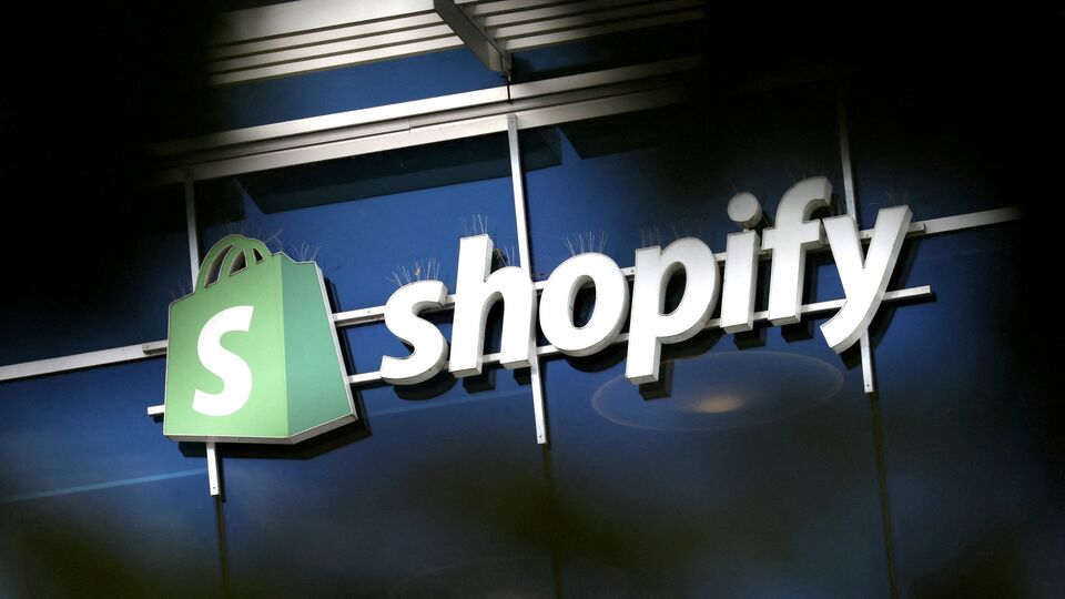 Is Shopify down? Outage reports spike amid Cyber Monday sale craze