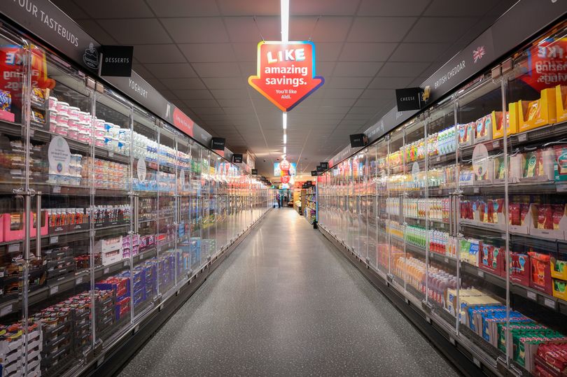 Aldi's new £3.50 Christmas item which shoppers say has festive lunches ...