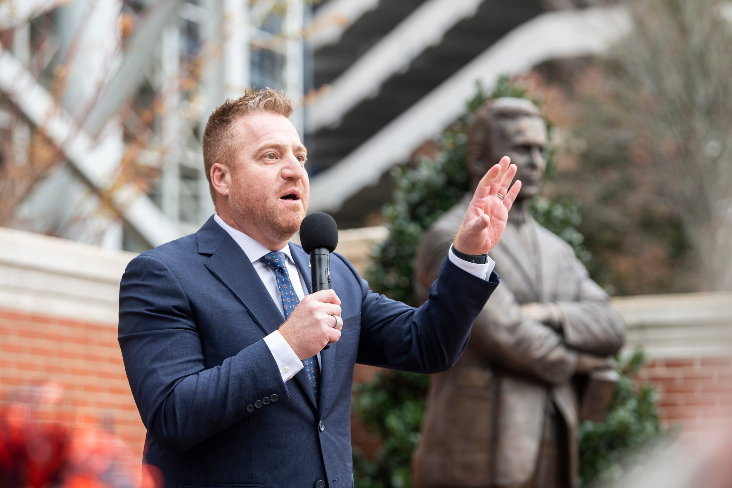 Alex Golesh says Auburn football far from finished in transfer portal