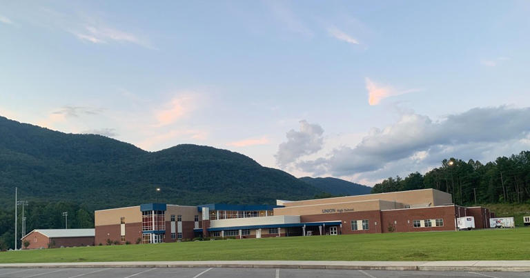 US Marshals offer reward for arrest of Travis Turner, the missing Virginia football coach wanted ...