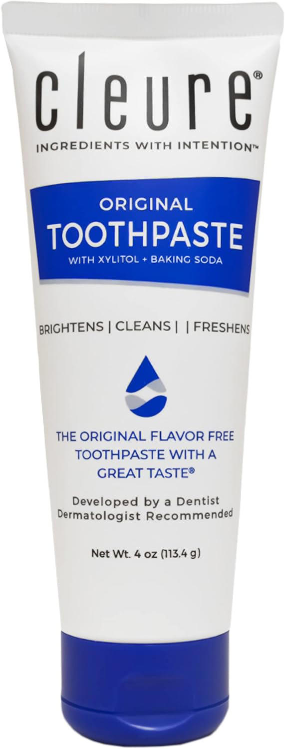 Does Toothpaste Cause Breakouts? Here’s the Truth