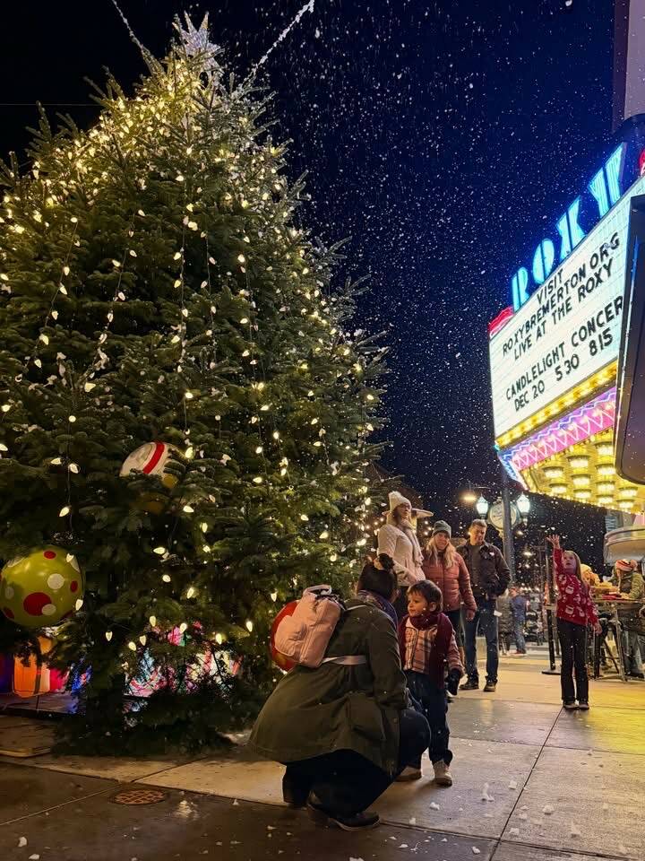 Winter Fest lights up Quincy Square with tree lighting, Santa’s arrival