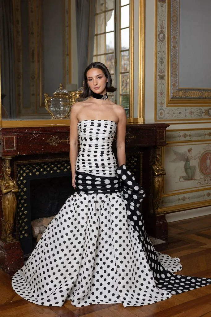 Le Bal des Debutantes: Το παραμύθι που όλες οι γυναίκες θέλουν να ζήσουν