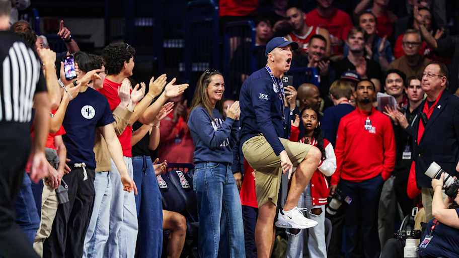 Arizona holds off Michigan in one national poll passed by the ...