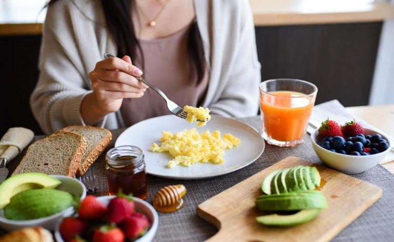 How to Fuel a Long Life: Breakfasts and Expert Principles for Greater ...