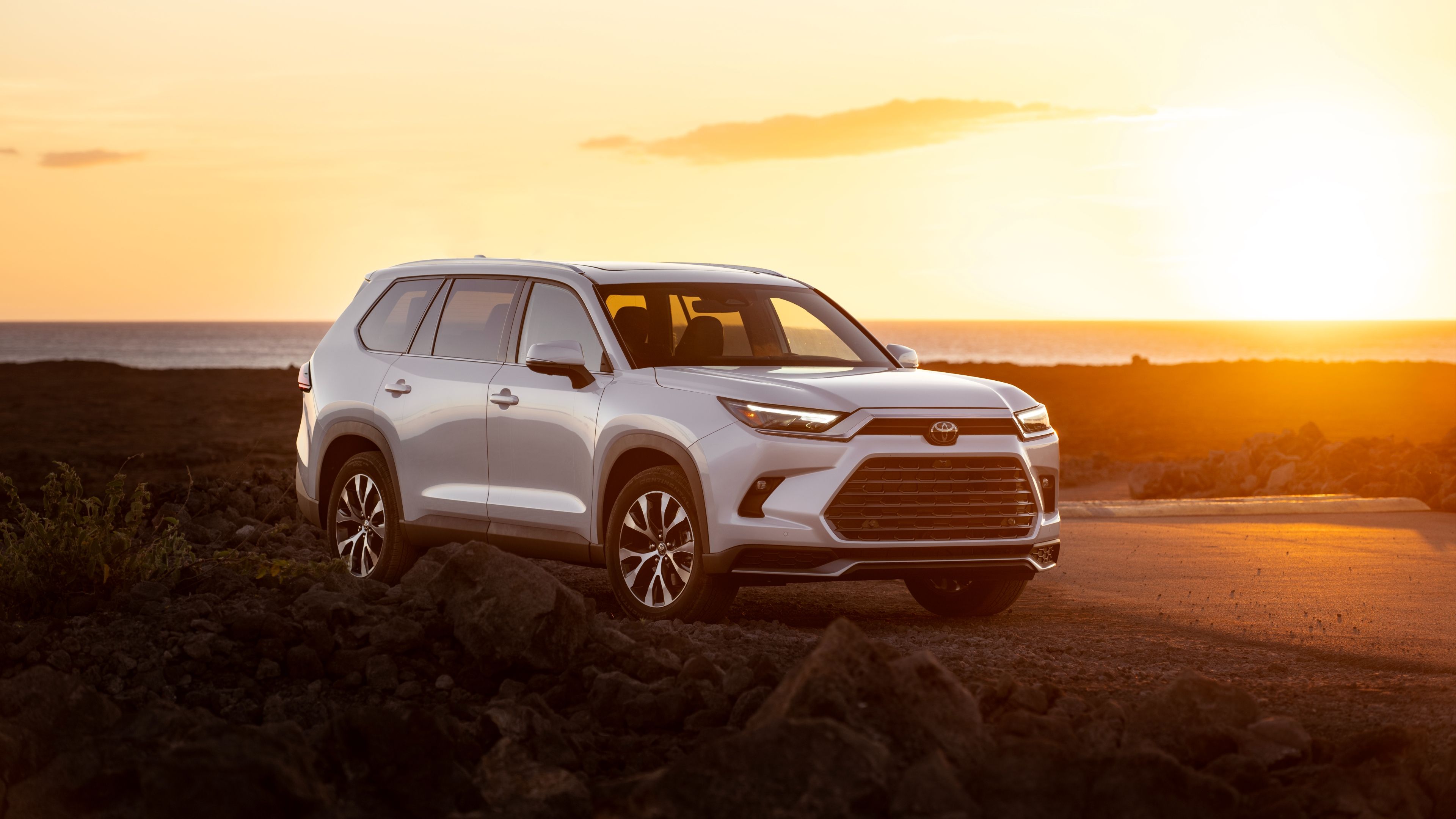 How Much You'll Save In Fuel Costs Driving The Toyota Grand Highlander ...