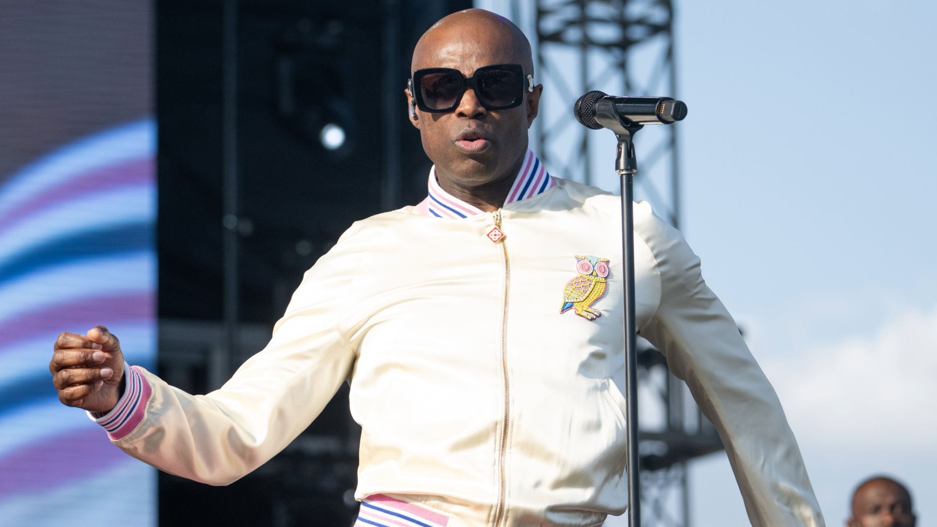 R&B Star KEM Expecting Baby No. 8 With Wife Erica Owens