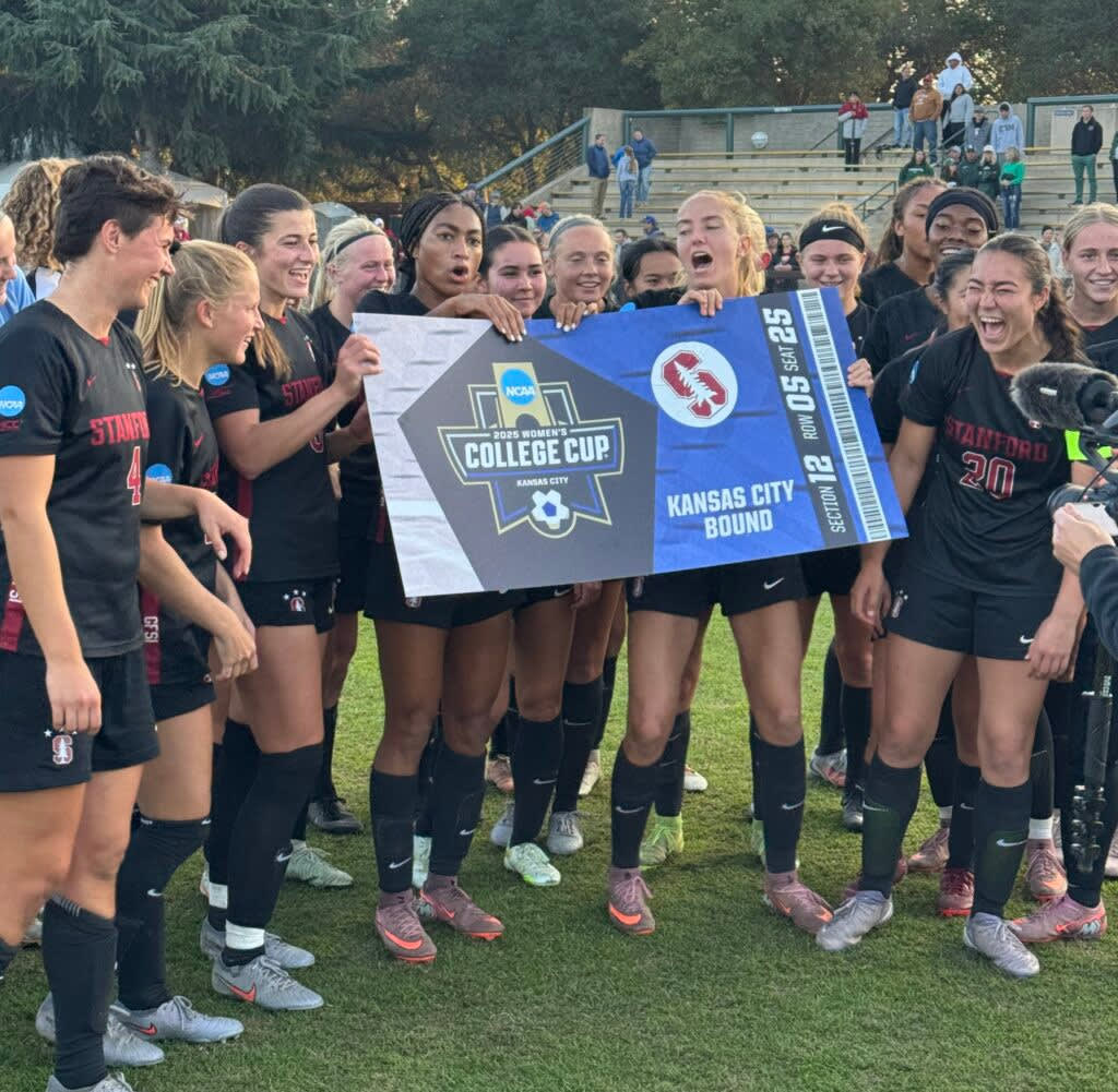 Recap: No.1 Stanford Women’s Soccer defeats No. 9 Michigan State to ...