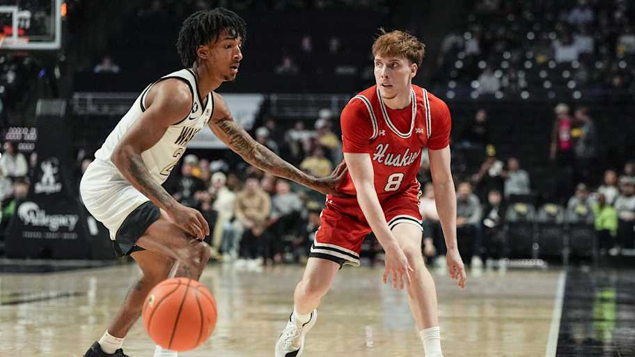 Wake Forest Welcomes Oklahoma to the Joel for the ACC/SEC Challenge